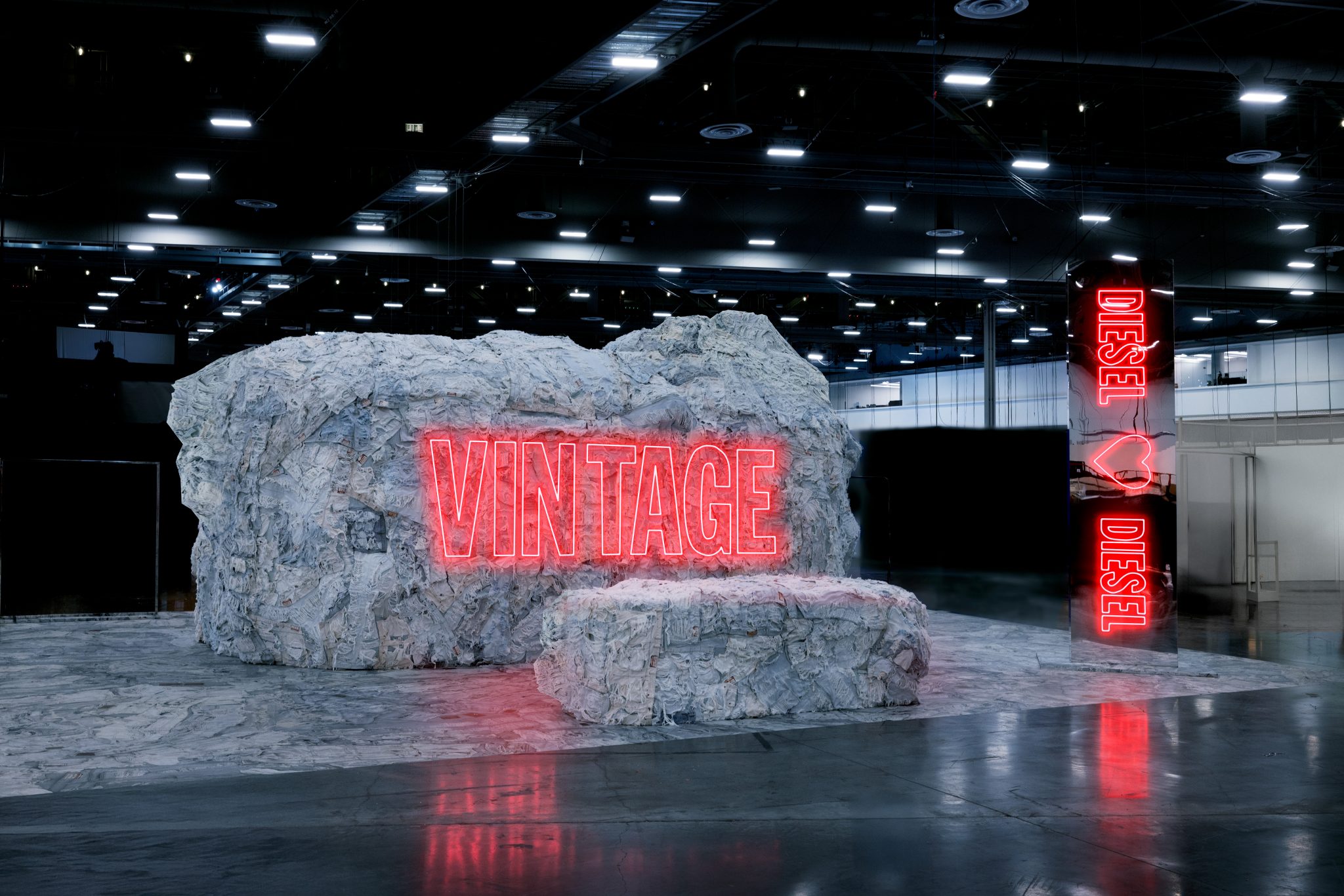 DIESEL RETURNS TO COMPLEXCON 2025 – Crom Magazine